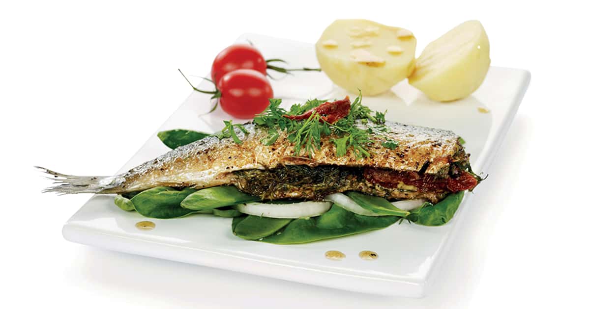 Oppskrift på stekt sild med tomatfyll – sunn og smakfull rett - Sunne ...